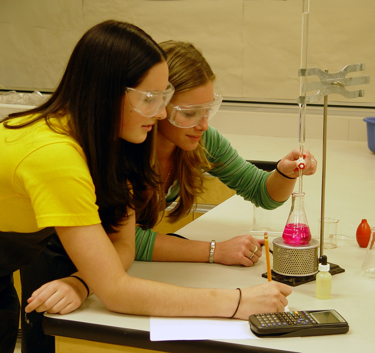 Colonie de vacances scientifiques-EN AVANT LA SCIENCE ! | CAP JUNIORS